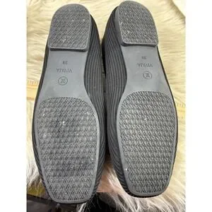 Vivaia | Shoes | Vivaia Margot 2 Flats 39 Us 8 Black Square Toe V Cut ...